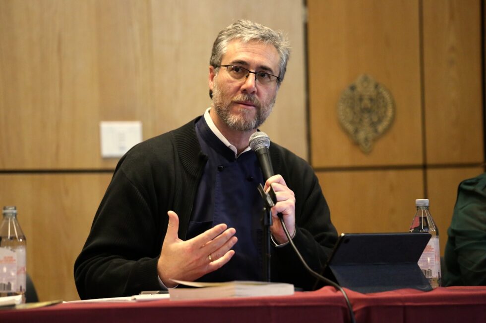 At Fordham, Orthodox clergy and lay people urge inclusion for LGBTQ ...